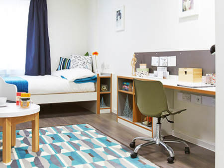 University of Glasgow Student Housing • Student.com