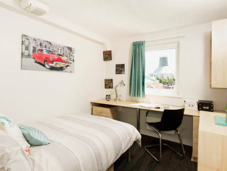 University of Liverpool Student Housing • Student.com